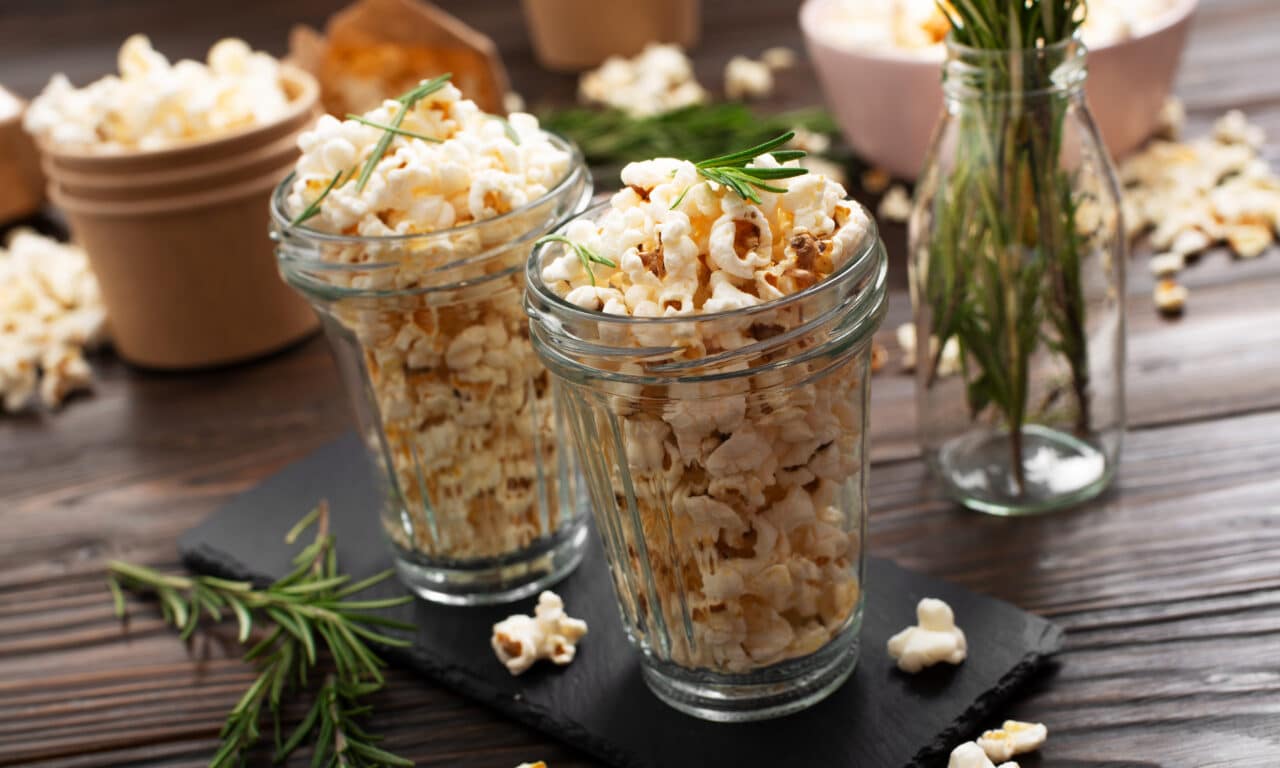 Dit zijn de beste gezonde snacks voor in de avond - Nutrifoodz